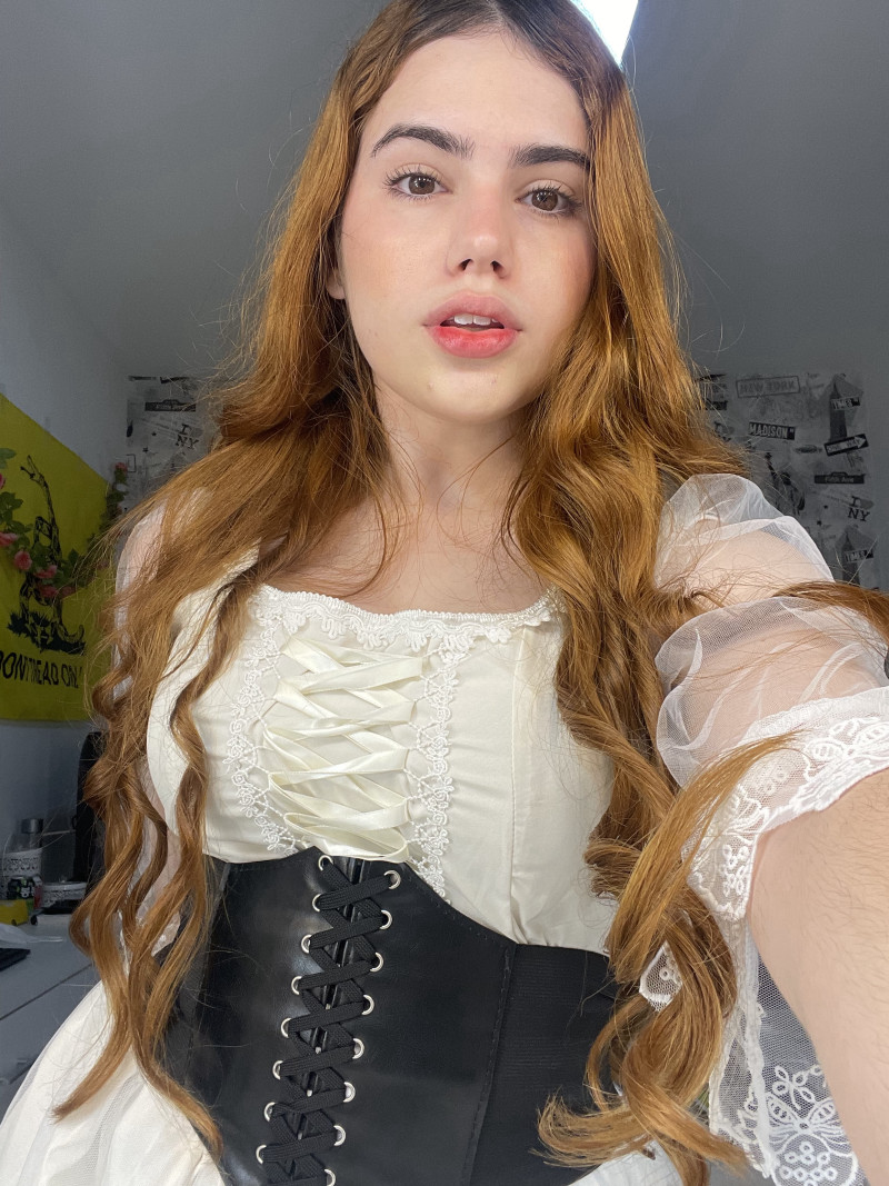 modelo julina Serviços, Packs, Fotos, Vídeos e Perfis