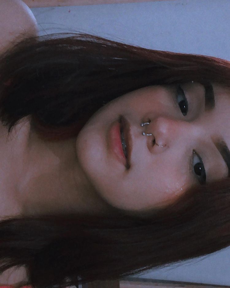 Ferrer Emily Serviços, Packs, Fotos, Vídeos e Perfis