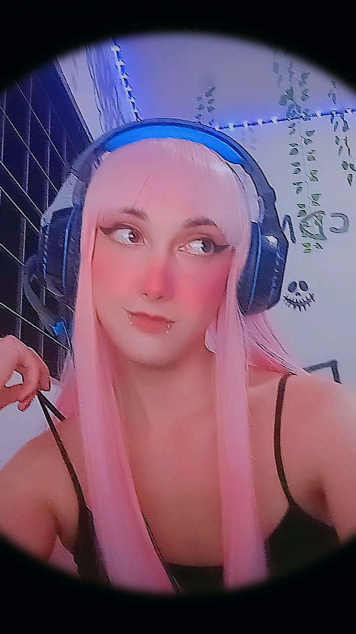 sillygirl.lanna Fotos e vídeos do Packzin